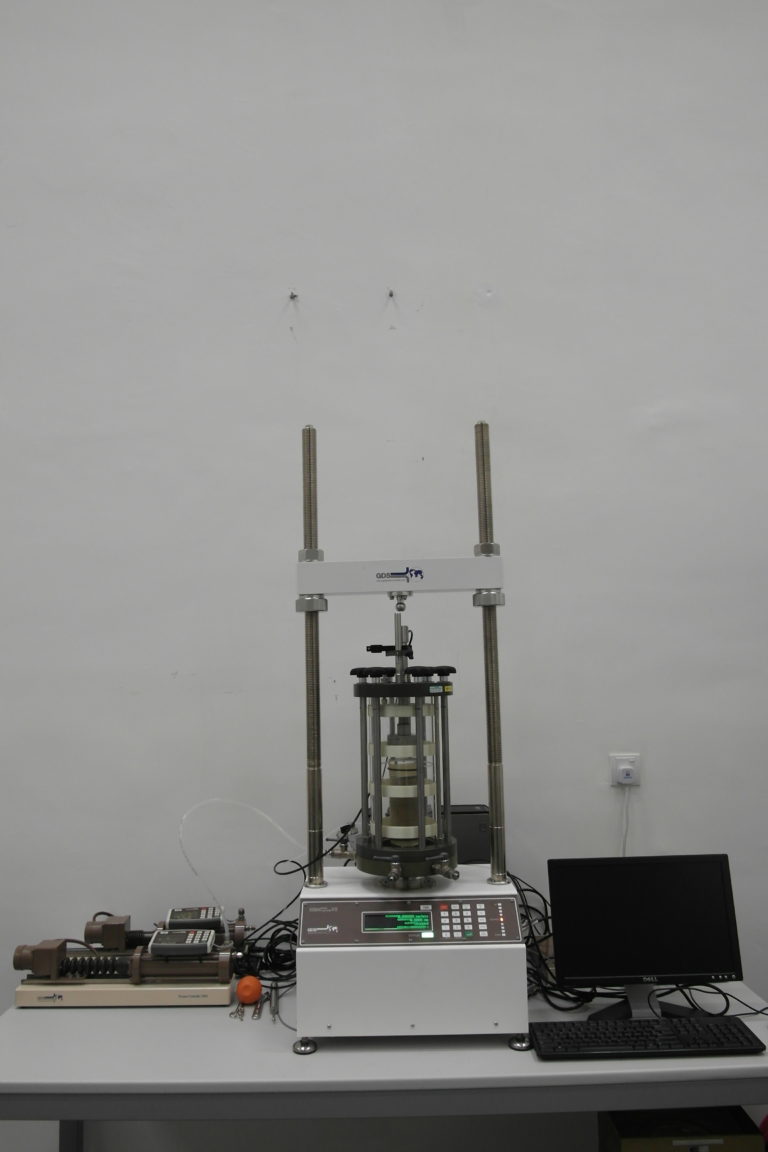 GEOTECHNICAL LABORATORY - Department of Civil Engineering