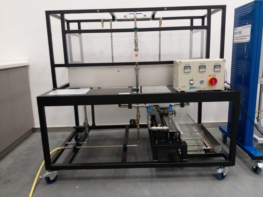 HYDRAULICS LABORATORY - Department of Civil Engineering